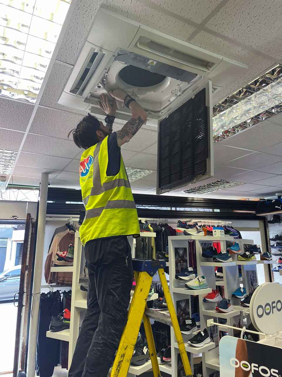 What is Included in an Air Con Service? | AAC Southern